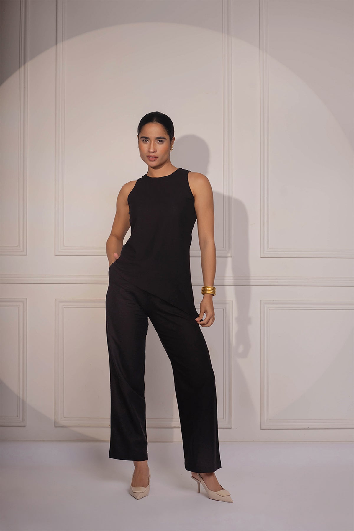 Arla Top: Black – OLAVI